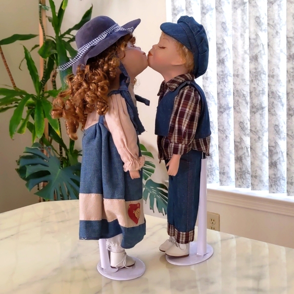 Toys | Nwot Collectible Porcelain Dolls Kissing Couples | Poshmark